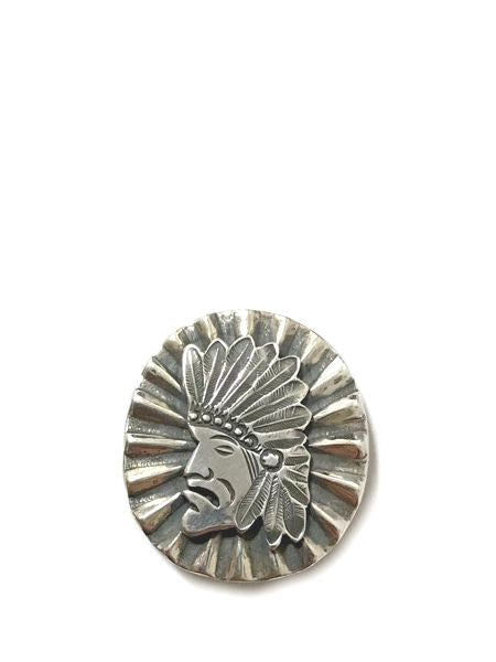 LARRY SMITH BRAVE MAN PIN – unexpected store